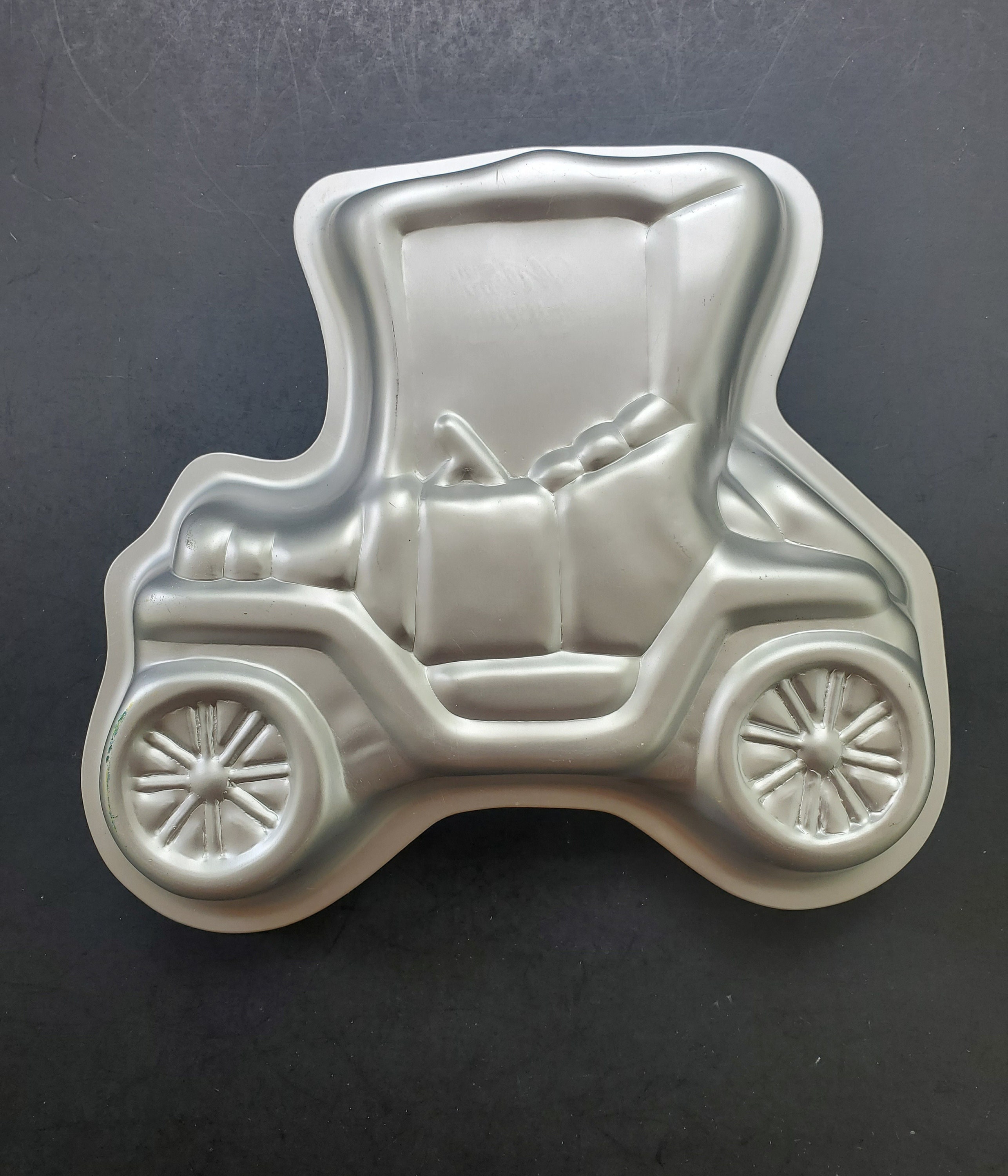 Wilton Car Pan Disney/Pixar Wilton Cars Lightning McQueen Cake Pan On