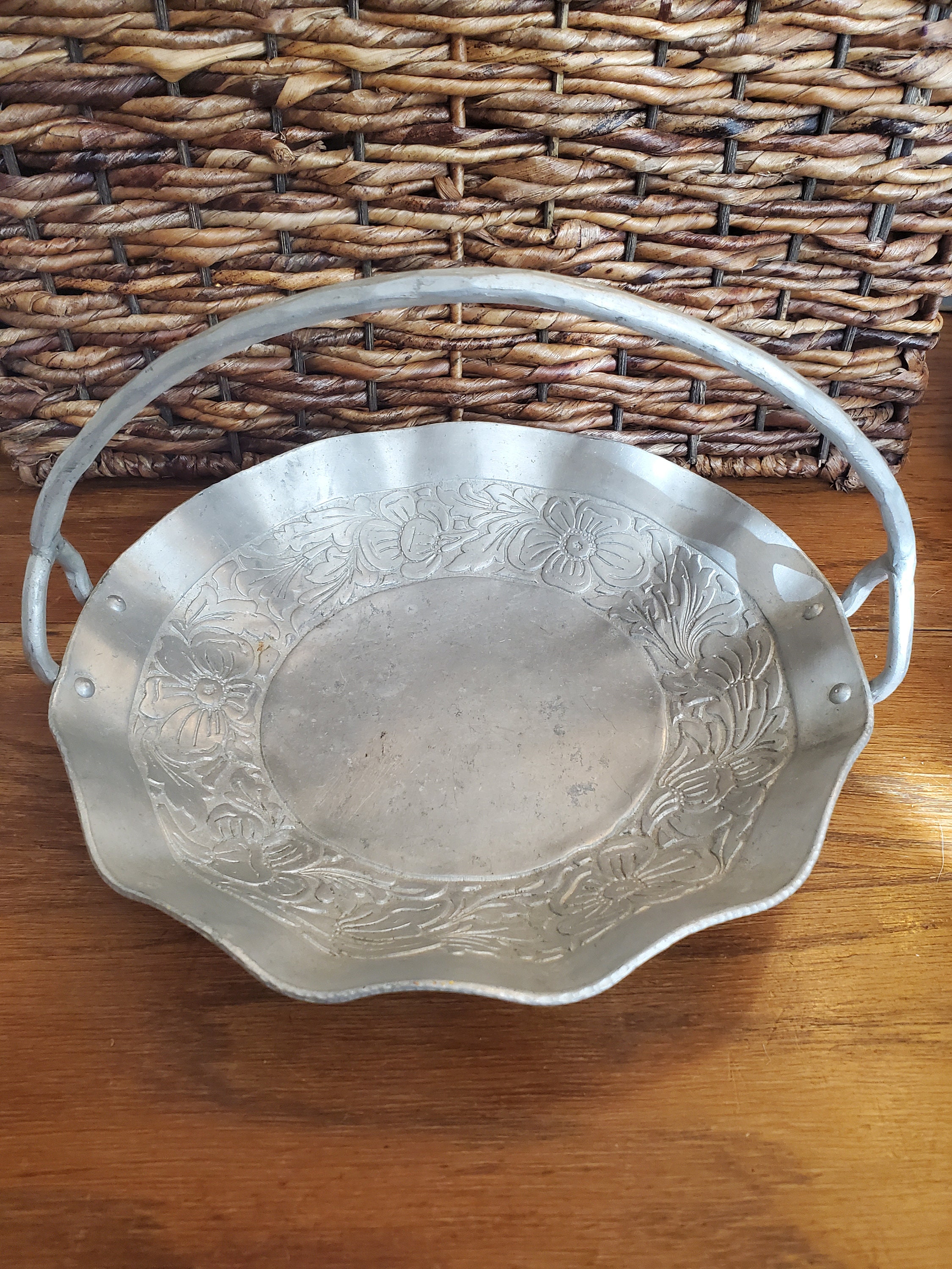 Vintage 1950's Hand Forged Everlast Embossed Aluminum Dish - Etsy