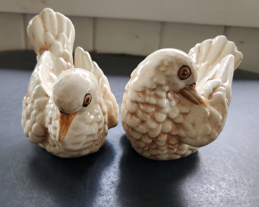 Vintage Pair of Porcelain Dove Figurines - 1983 - Etsy