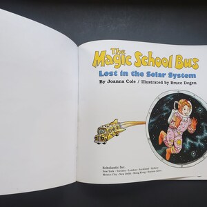 The Magic School Bus Lost in the Solar System - 1990 Softcover Edition ...