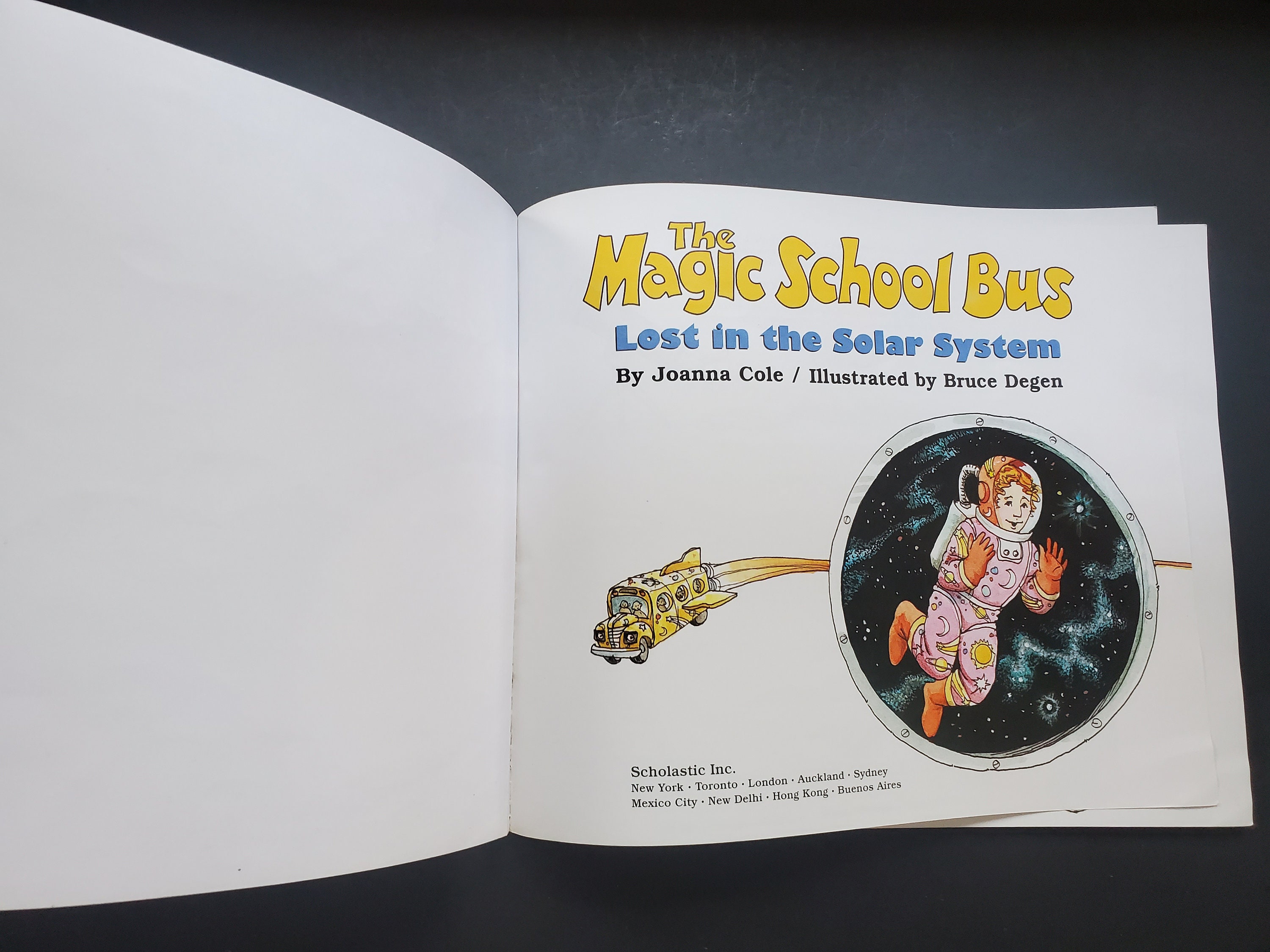 The Magic School Bus Lost in the Solar System 1990 Softcover - Etsy