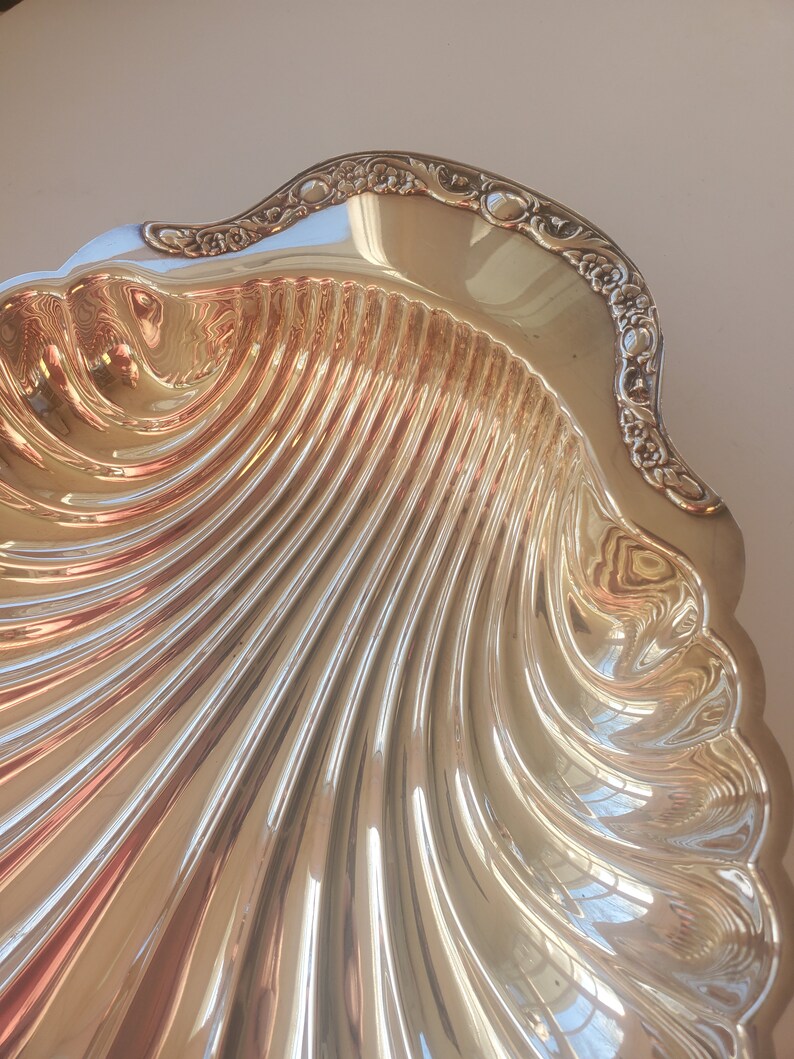 Vintage Wm Rogers & Son Victorian Rose Silver Clam Shell Serving ...