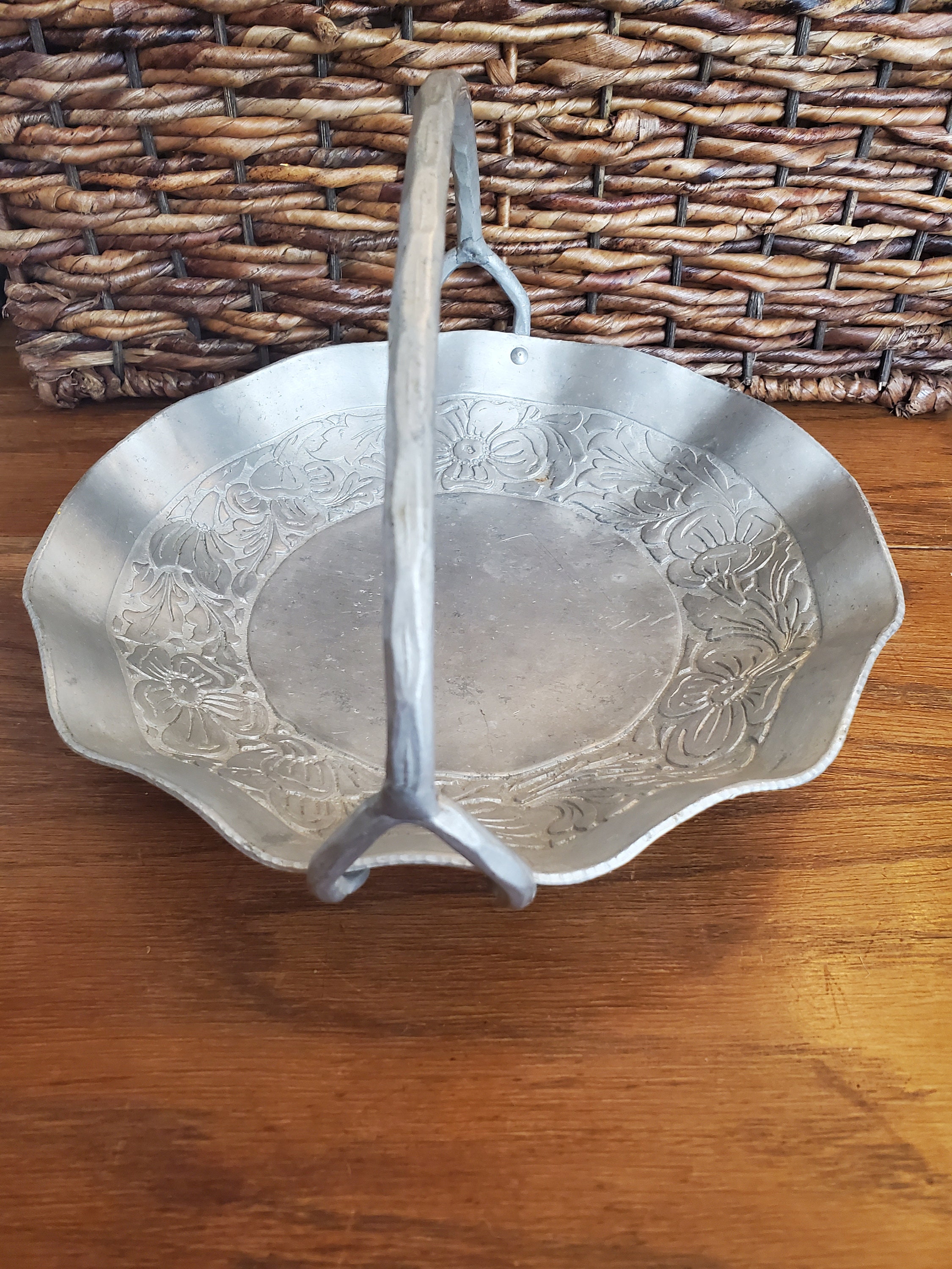 Vintage 1950's Hand Forged Everlast Embossed Aluminum Dish - Etsy