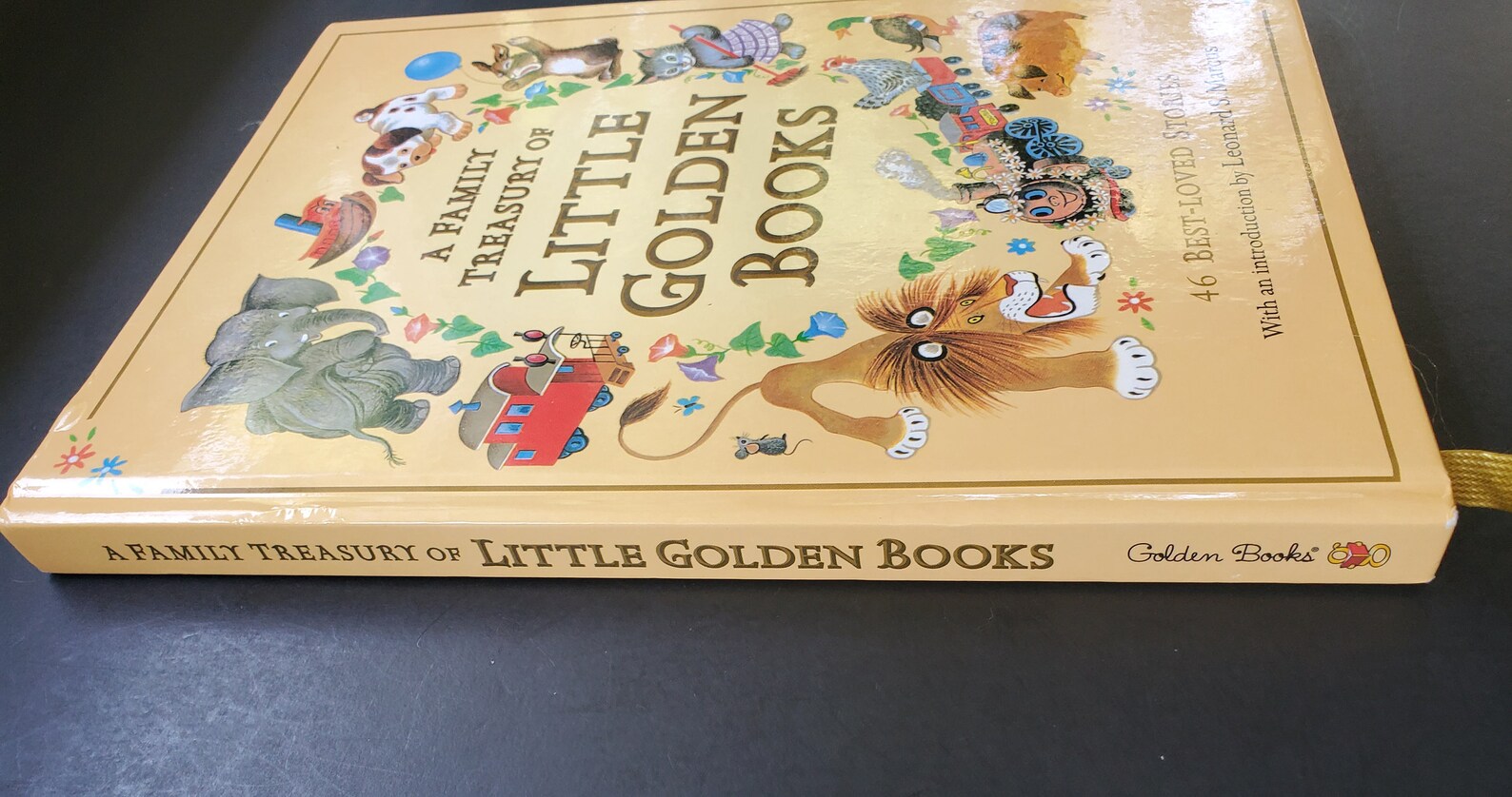 A Family Treasury of Little Golden Books 46 Best-loved Stories 1998 ...