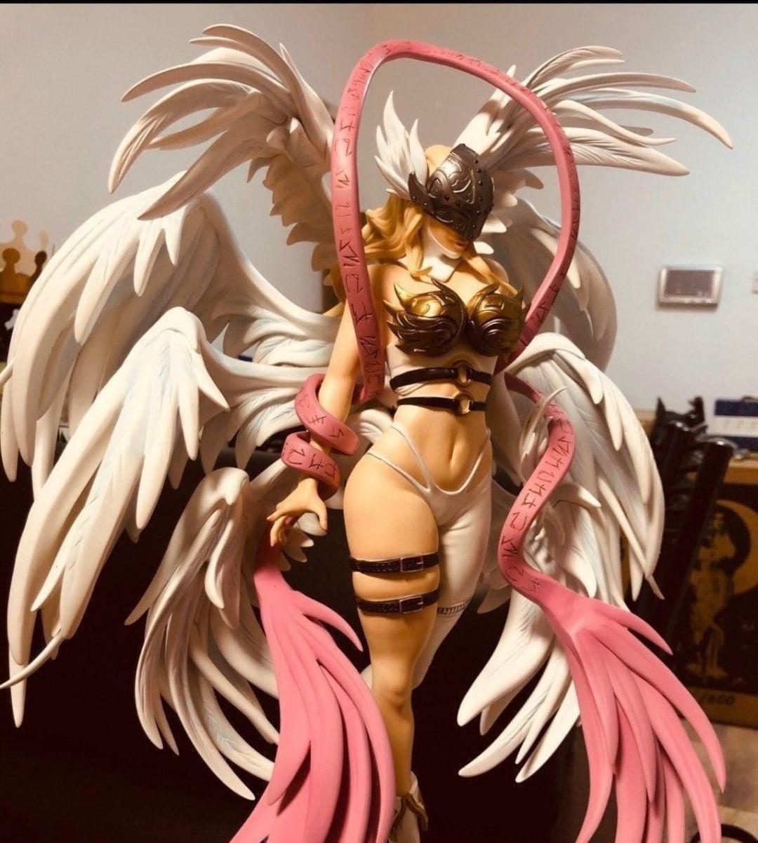 Lady Angewomon