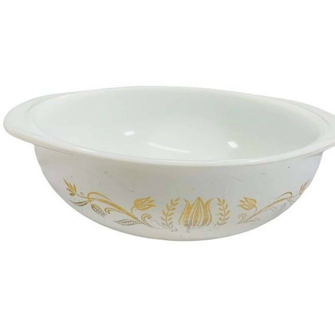 Vintage Pyrex Tulip 2 Quart Casserole Dish - Etsy