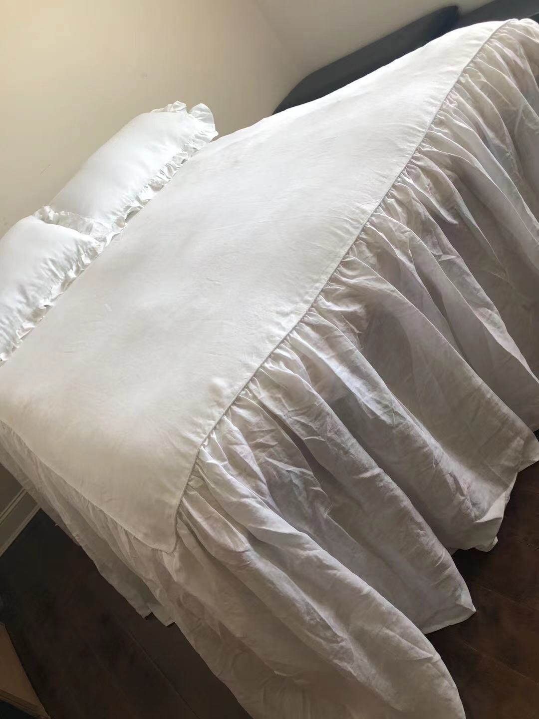 White Bedspread With Gathered Ruffle Fall, Linen Bedspread, Ruffle ...