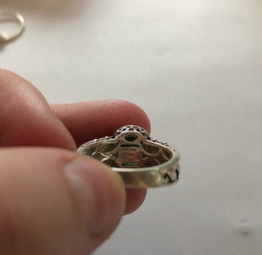925 & 14k ATR Thailand Vintage Emerald Colored Stone Ring - Etsy