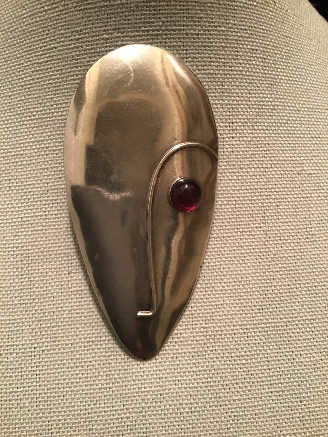 Vintage Sterling and Garnet Face Brooch - Etsy