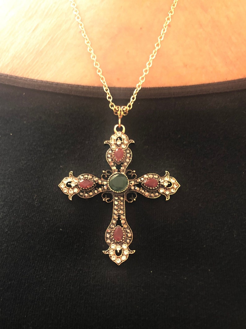 Baroque Cross Pendant Necklace - Etsy