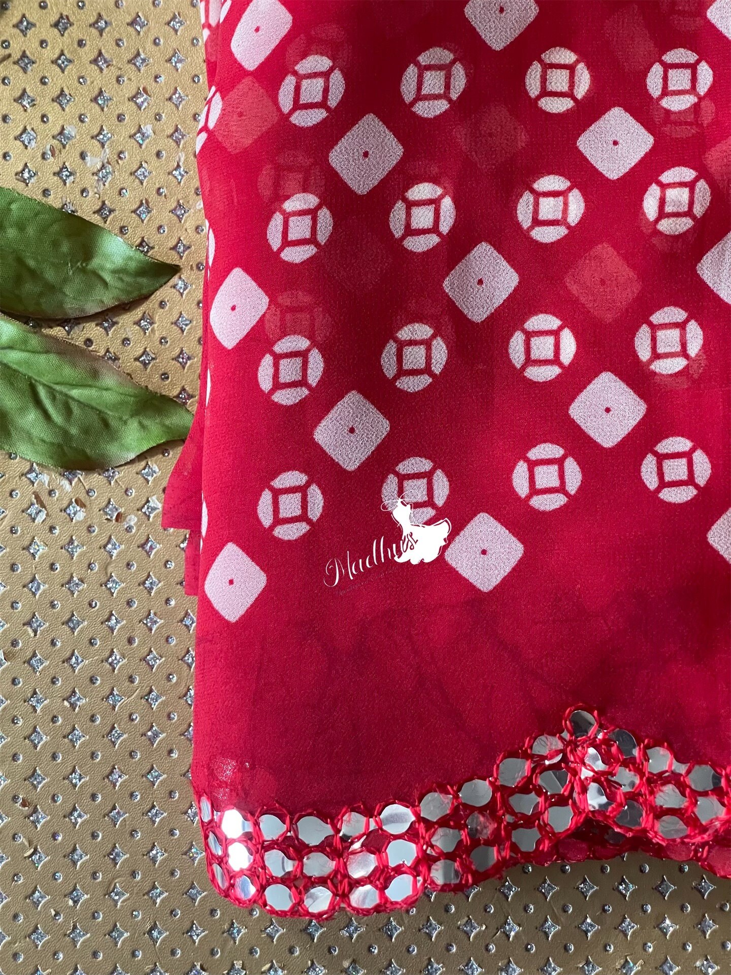 Bright Red Saree With Foil Mirrors Scalop Border - Etsy