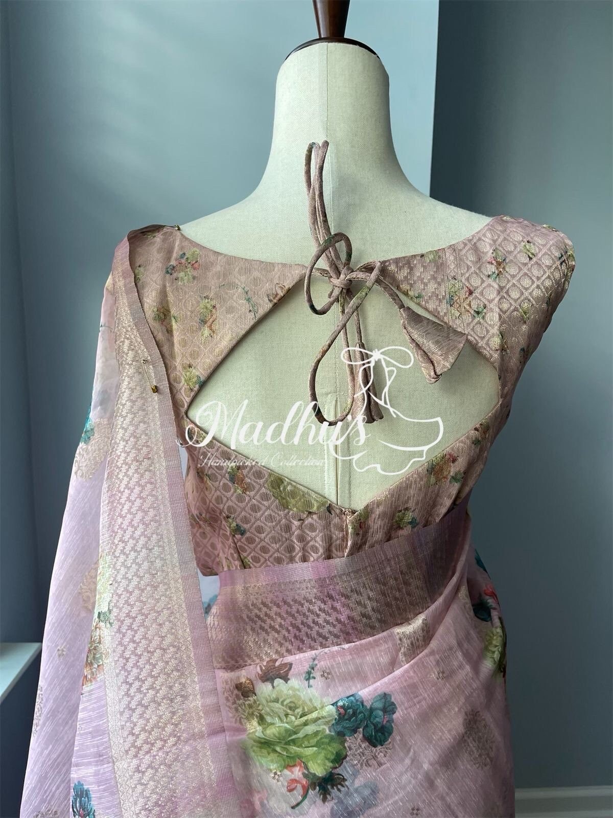 Lavender Pink Chanderi Floral Lenin Saree With Antique Gold Motifs and ...