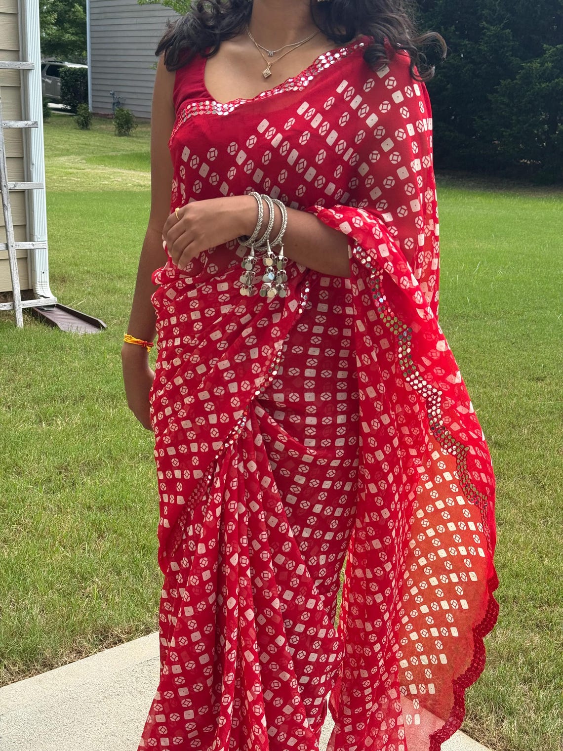 Bright Red Saree With Foil Mirrors Scalop Border - Etsy