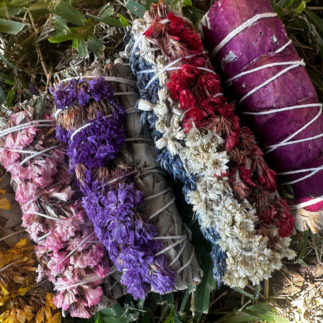 Mystery Flower Smudging Sage Wand Bundle, Energy Clearing Sage Wands - Etsy