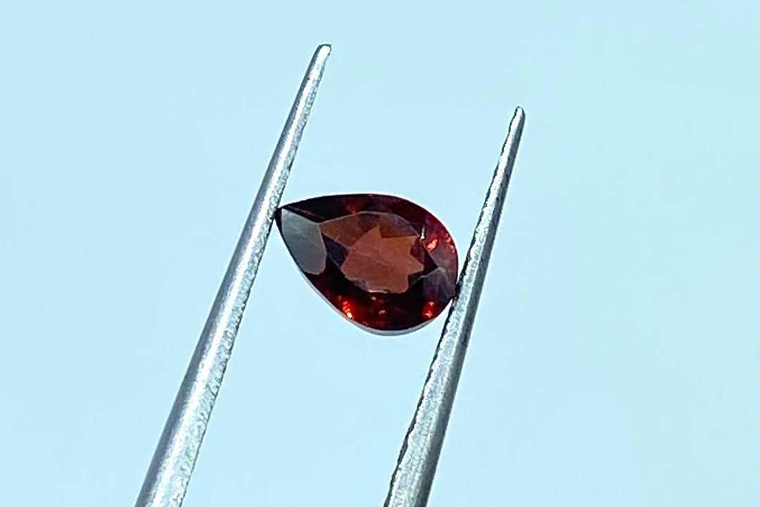 Pear Cut Red Garnet Gemstone, Royal Red, 0.65 Carat - Etsy
