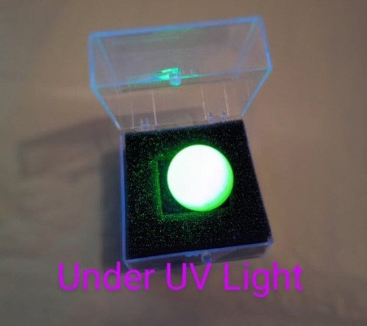 Uranium Glass Sphere 3/4 UV Reactive back in Stock - Etsy