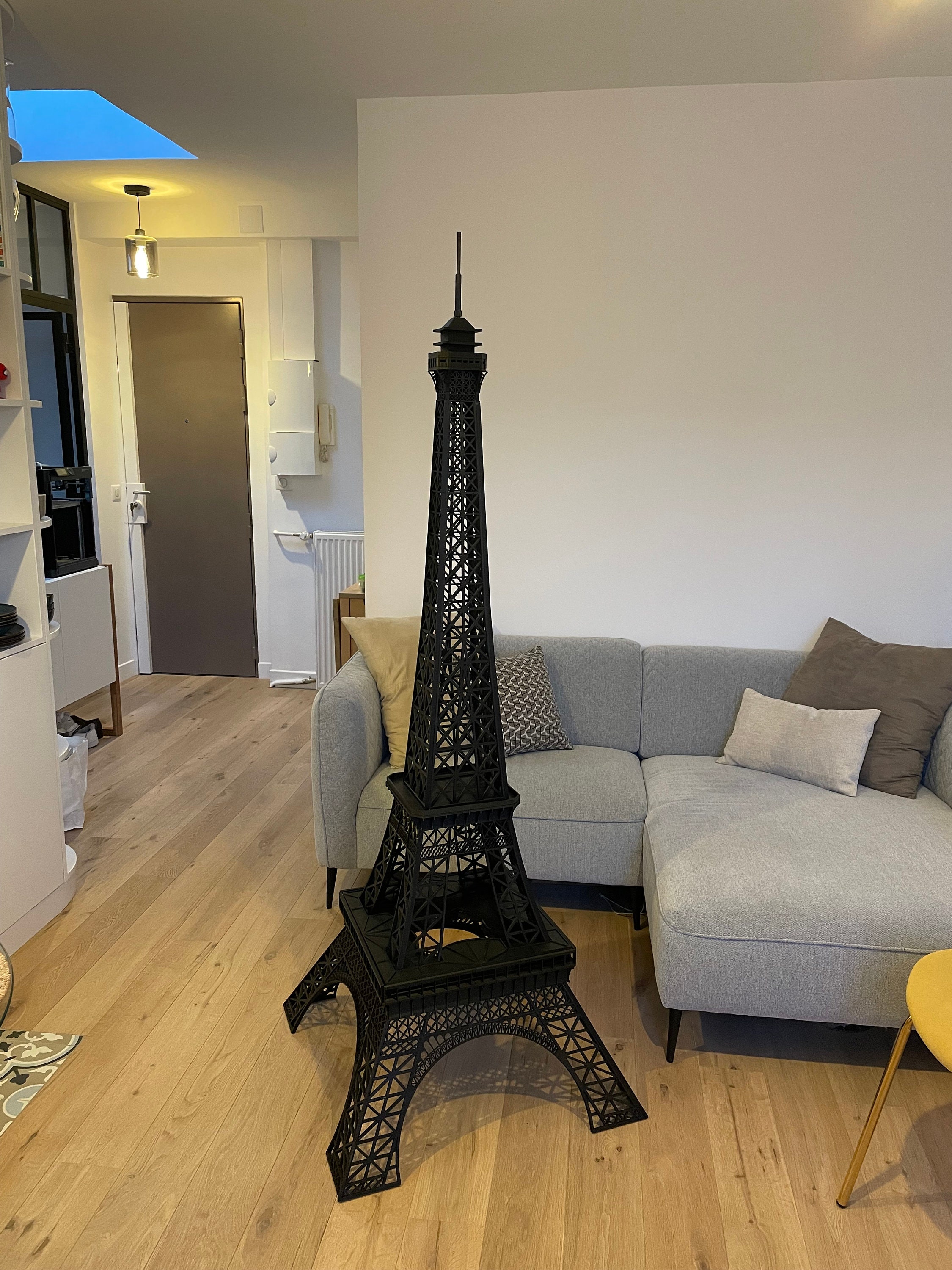 190cm Giant Eiffel Tower Statue Customizable Large Size Luxurious Item ...
