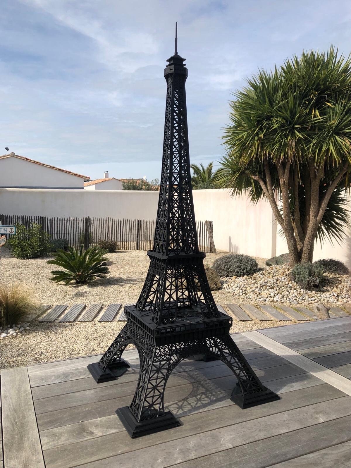 190cm Giant Eiffel Tower Statue Customizable Large Size Luxurious Item ...