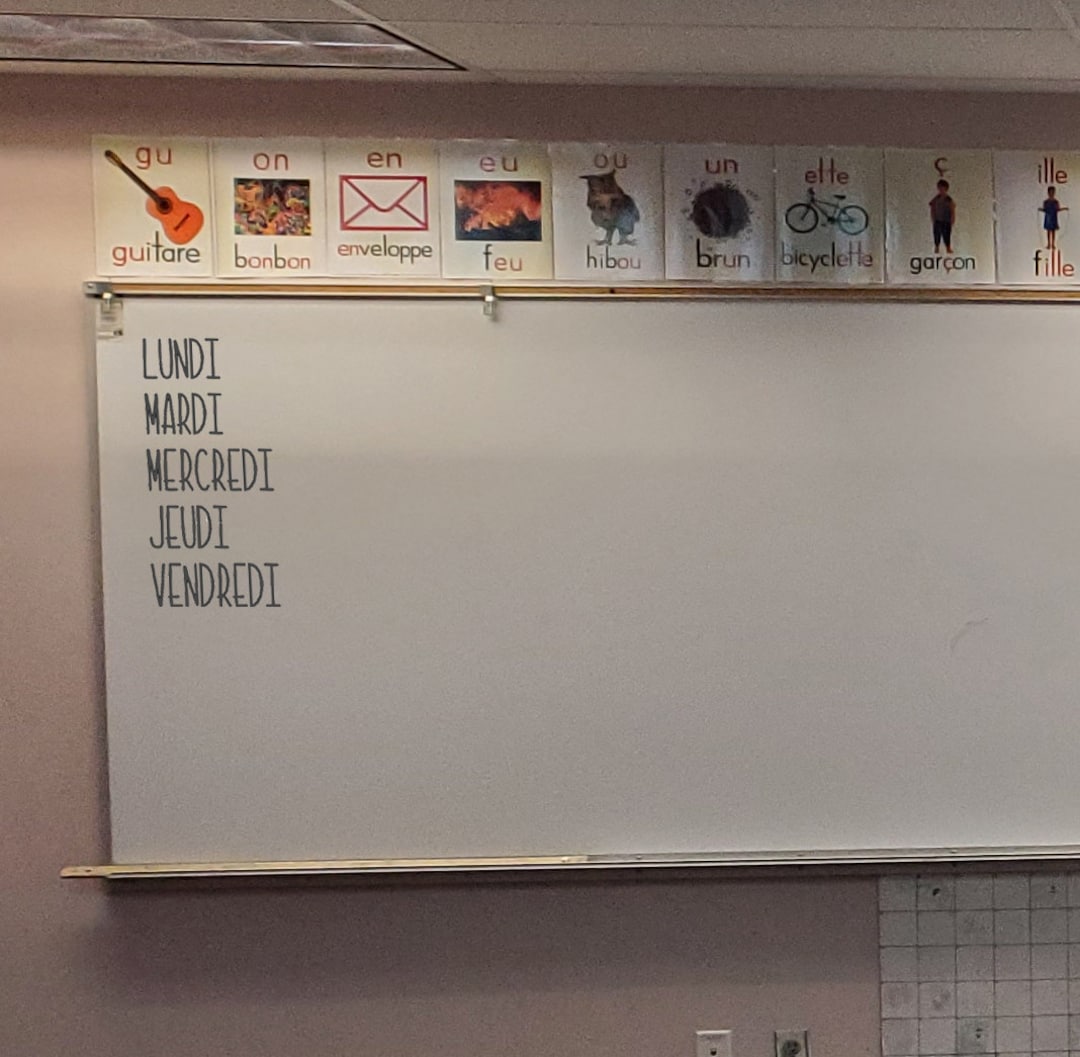 French Days of the Week Vinyl Decal: Classroom Whiteboard Decor - Etsy