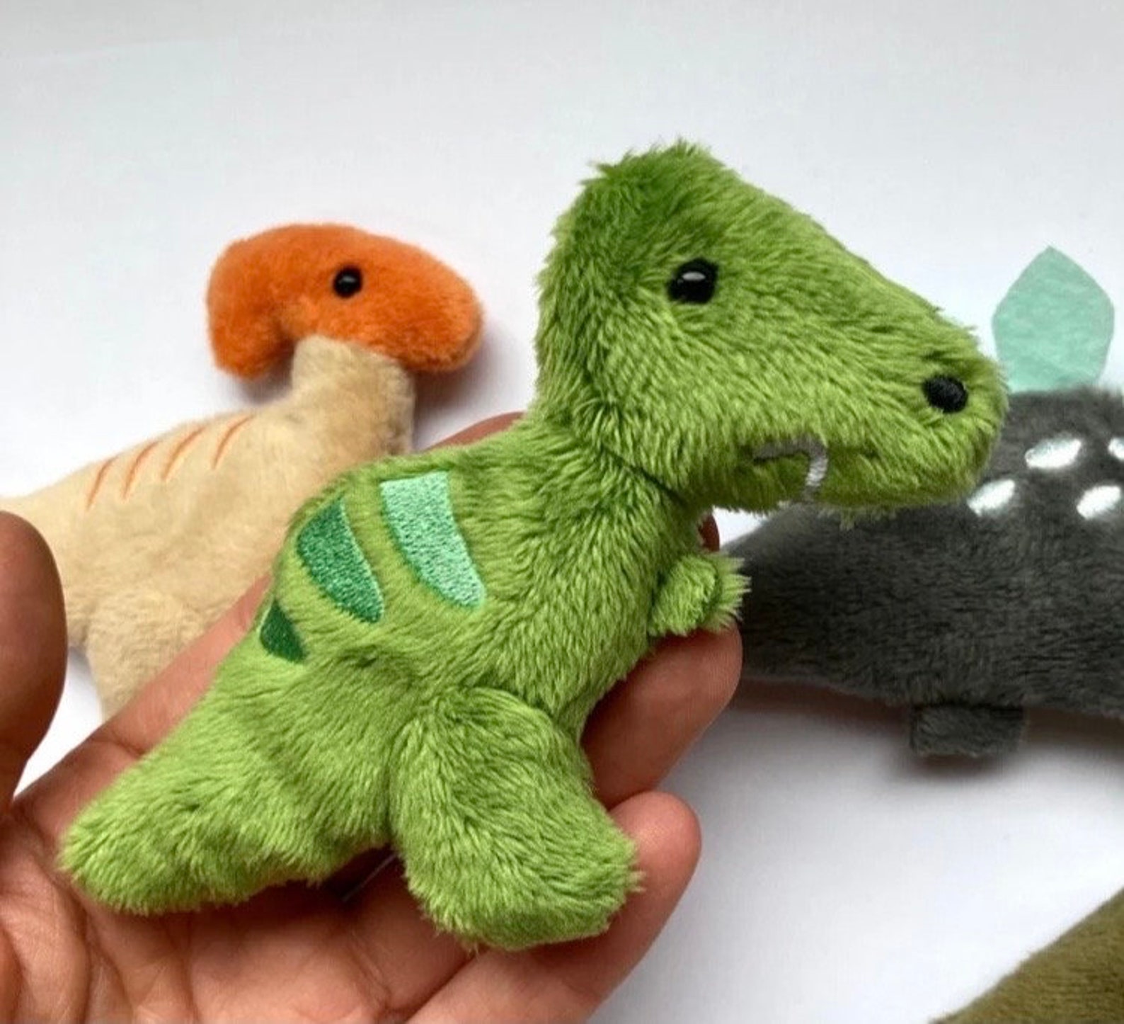 Dinosaur Garland Stocking Filler Dinosaur Theme Dinosaur Mad Gift ...