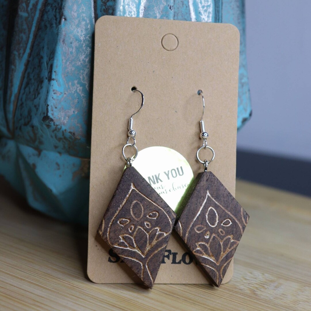 Laser Engraved Diamond Shape Walnut Wood With Resin - Etsy