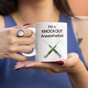 I'm a Knockout Anaesthetist Mug, Gift for Medical Person, Doctor, Nurse ...