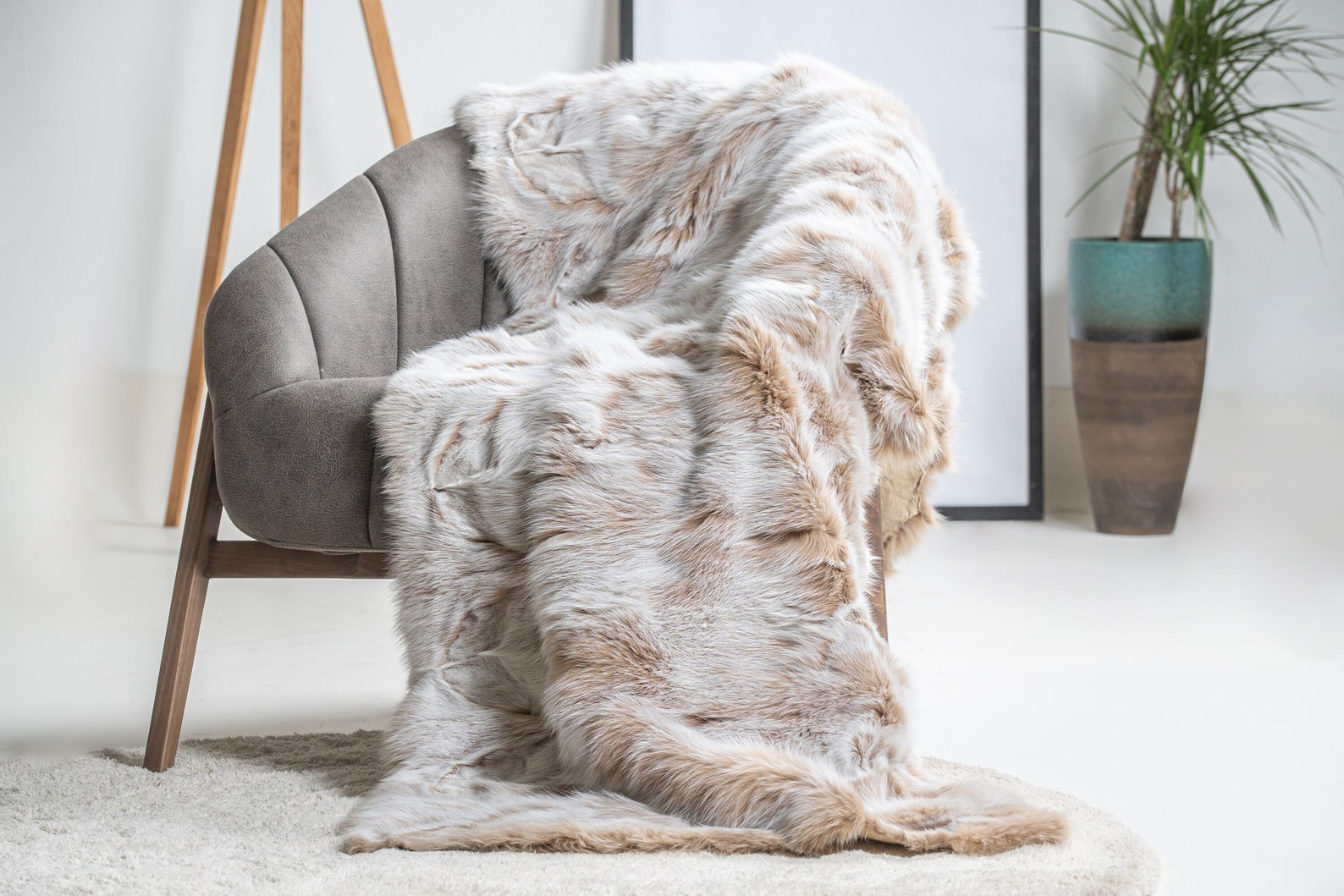 Real Fox Fur Rag, Fox Fur Throw, Luxury Fox Fur Blanket. White and ...
