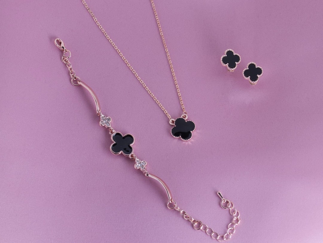 Rose Gold & Black, Clover Jewellery Set, Black Clover, Rose Gold Clover ...