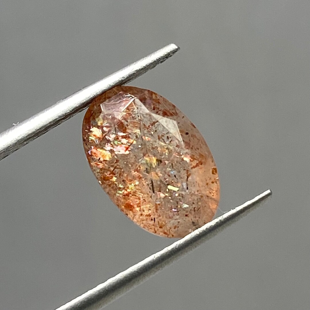 Confetti Sunstone With Golden Flakes Sparkling 2.75 Carat 7x11mm Oval ...