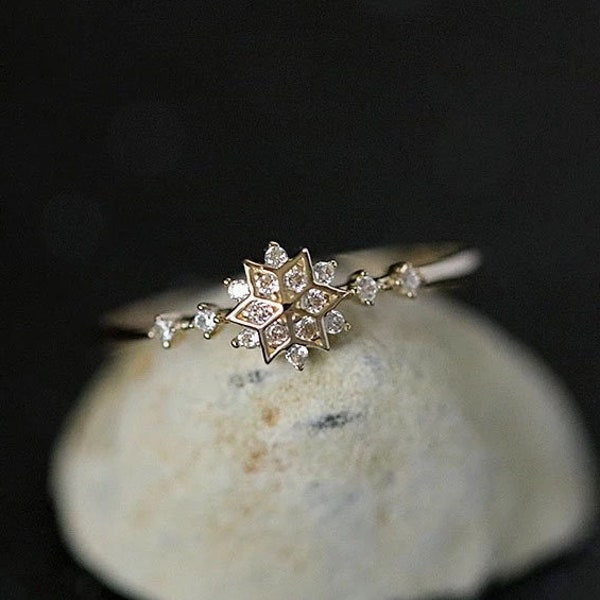Snowflake Ring - Etsy
