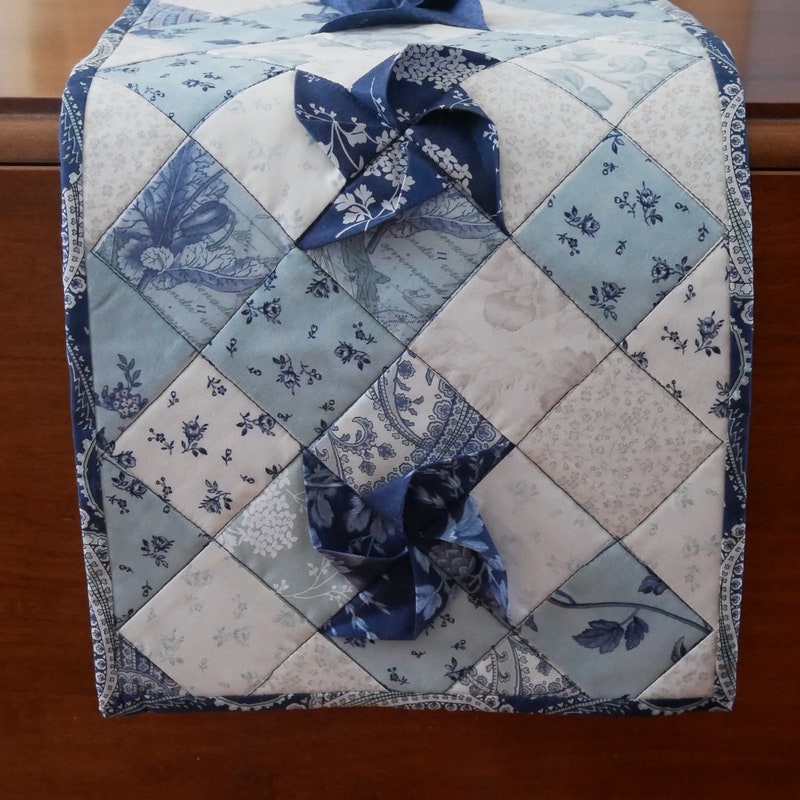 3d Quilted Table Runner - Etsy