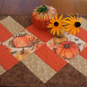 Digital PDF Pattern for on the Run Table Runner - Etsy