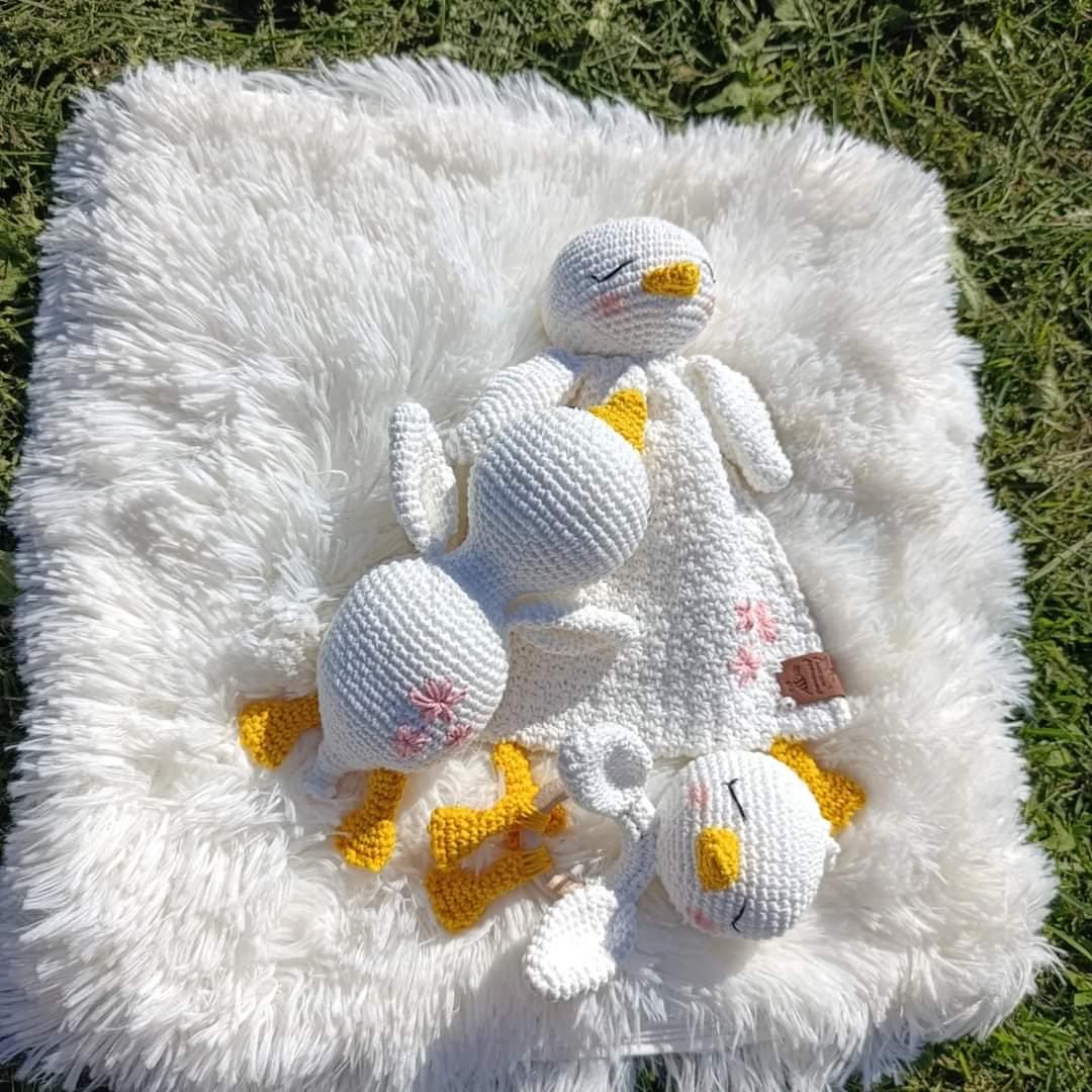 Duckling Crochet Set, Amigurumi Crochet Toy, Safety Duckling Blanky and ...