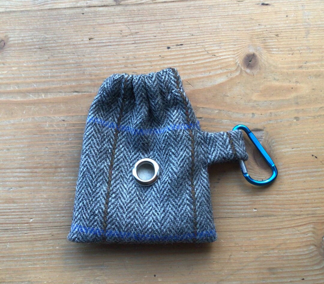 Adorable Drowsy Dog Grey Harris Herringbone Tweed Poo Poo Pocket Waste ...