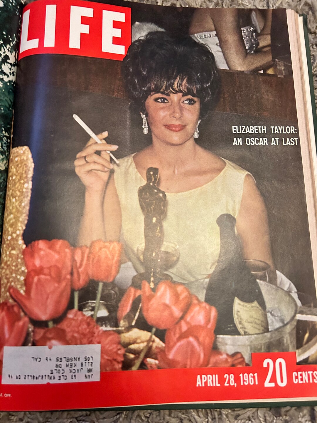 Vintage Original Life Magazine Front Cover Elizabeth Taylor an Oscar at ...