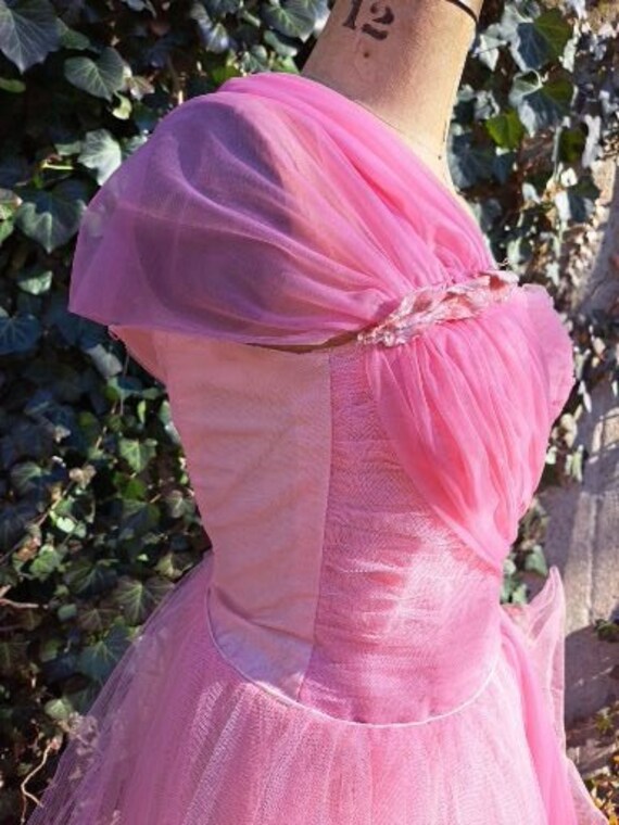 1950s Prom Dress Full Length Pink Tulle Strapless For… - Gem