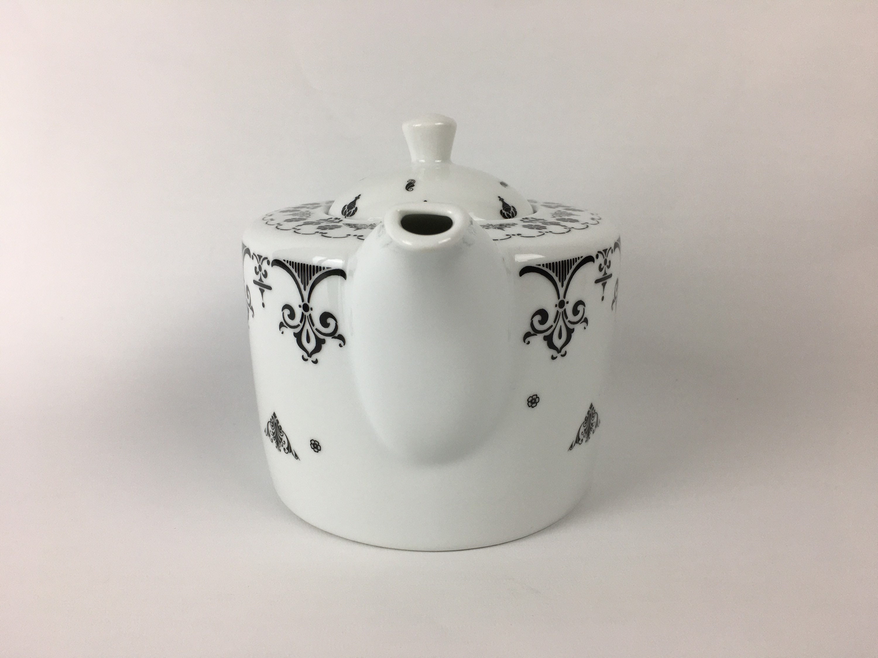 Rosanna White Porcelain Tea Pot With Black Filagree Design - Etsy