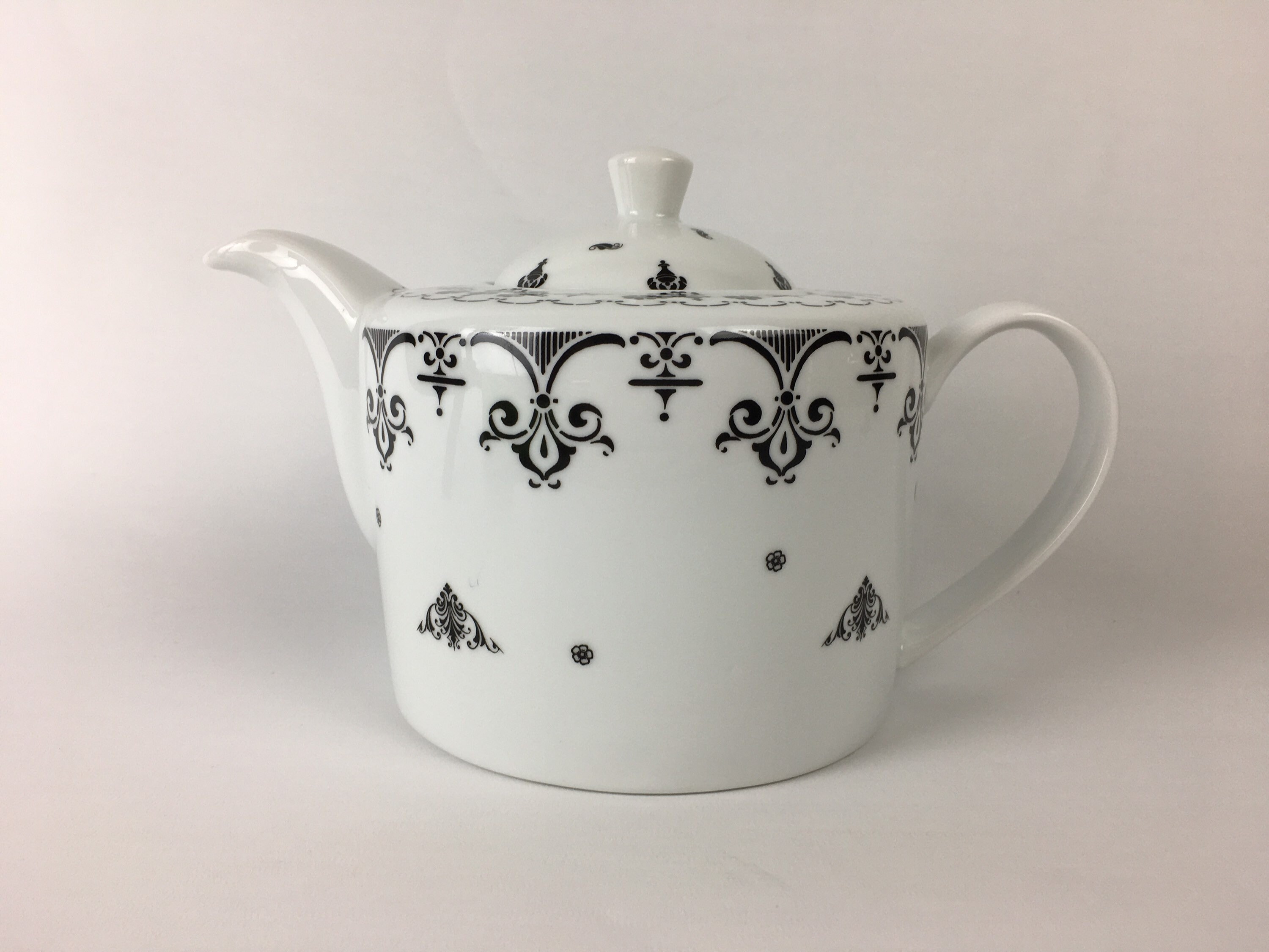 Rosanna White Porcelain Tea Pot With Black Filagree Design - Etsy