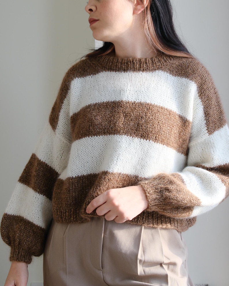 Cupcake Sweater Knitting Pattern [simple Chunky Knit Women's Sweater ...