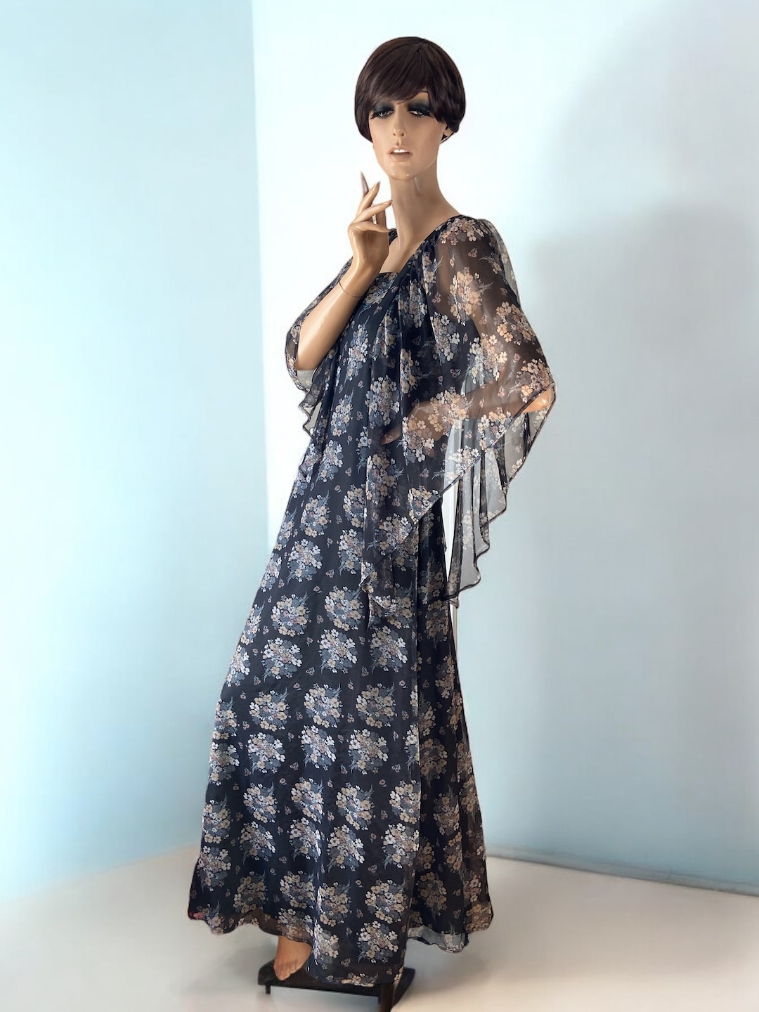 Richard Shops Vintage 70s Massive Floaty Sleeve Black Floral Print Maxi ...