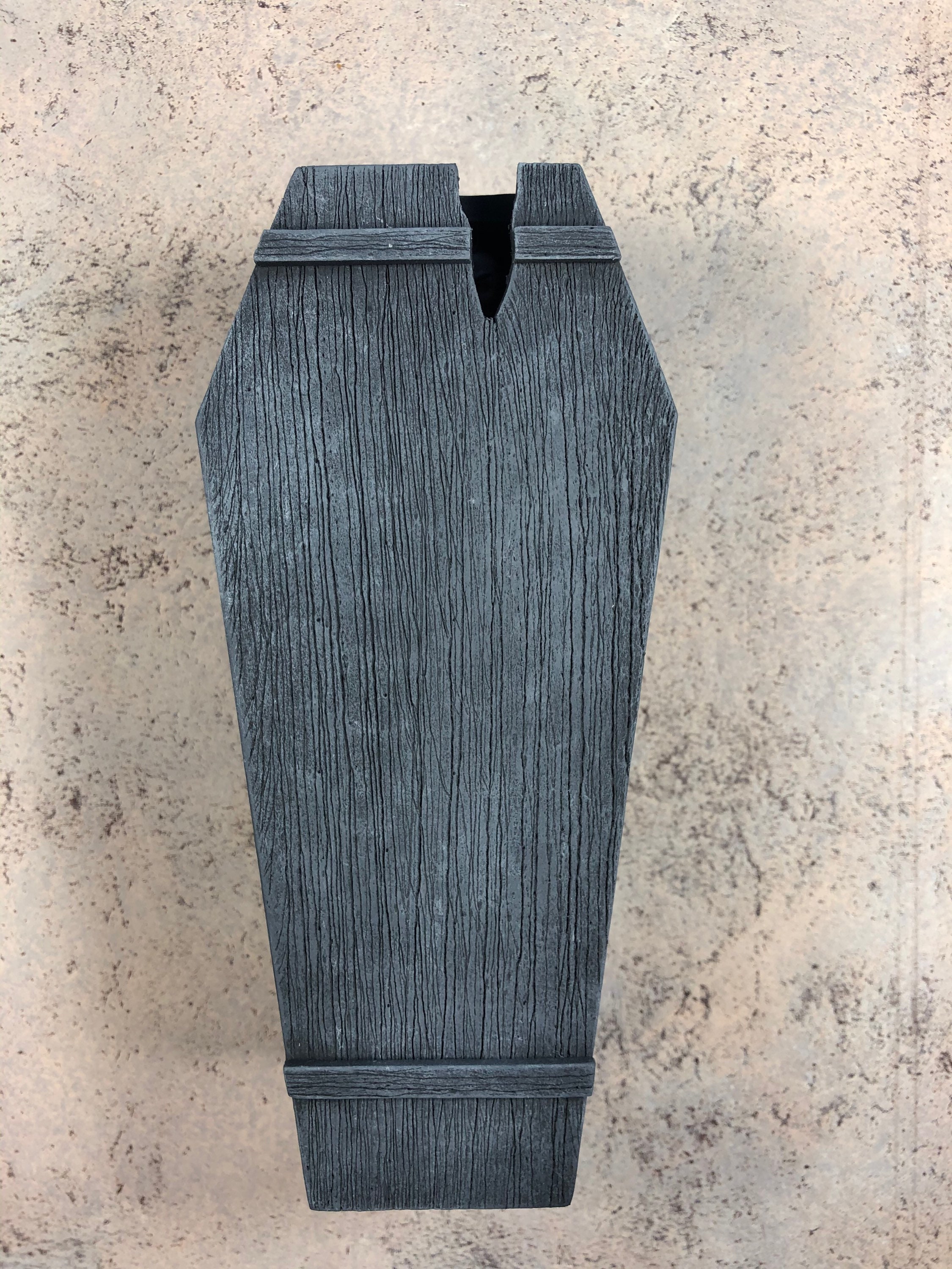 1:12 Scale Grayscale Broken Coffin Prop Diorama Action Figure ...