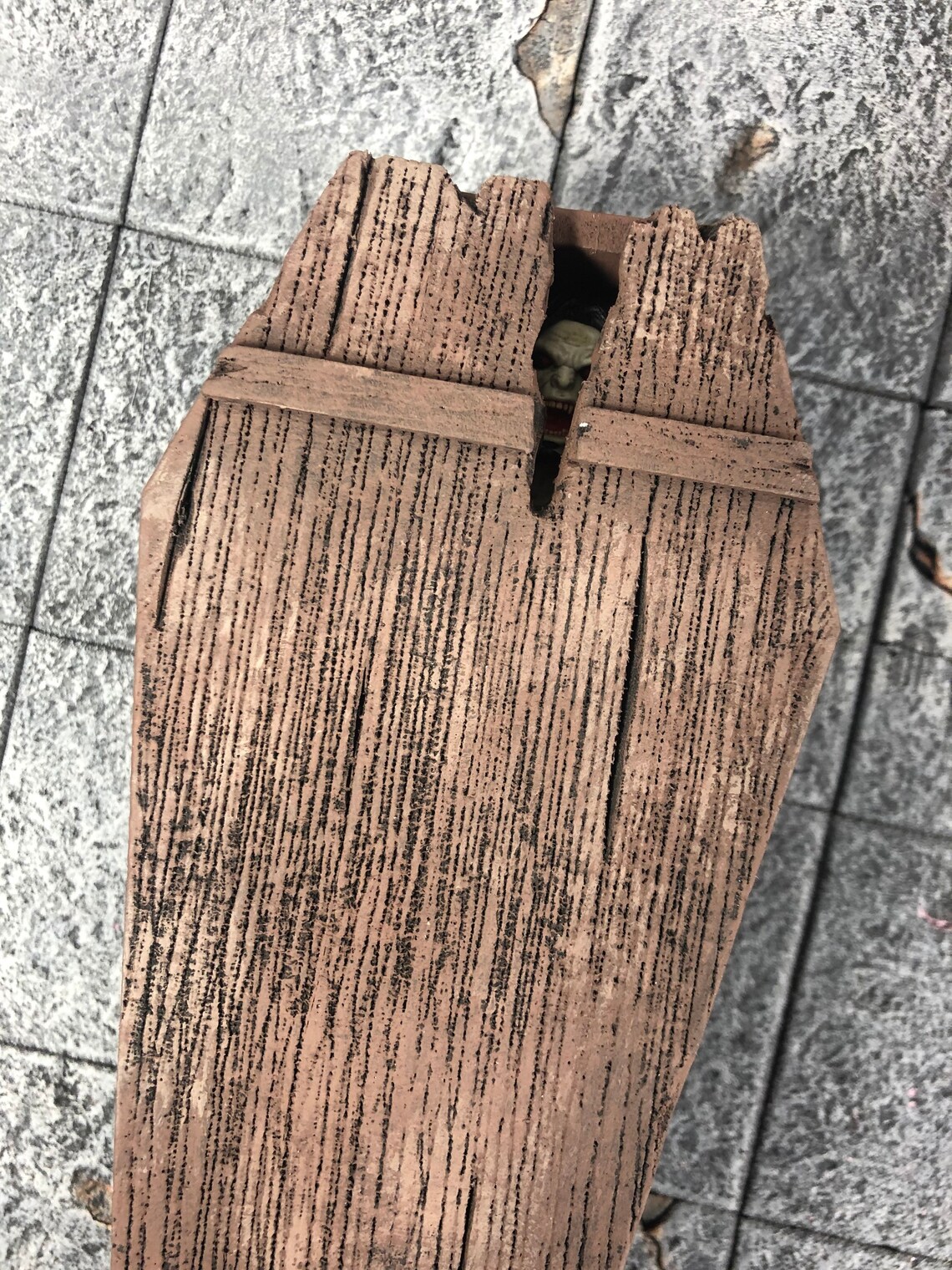 1:12 Scale Broken Coffin Prop Nosferatu Diorama Action Figure ...
