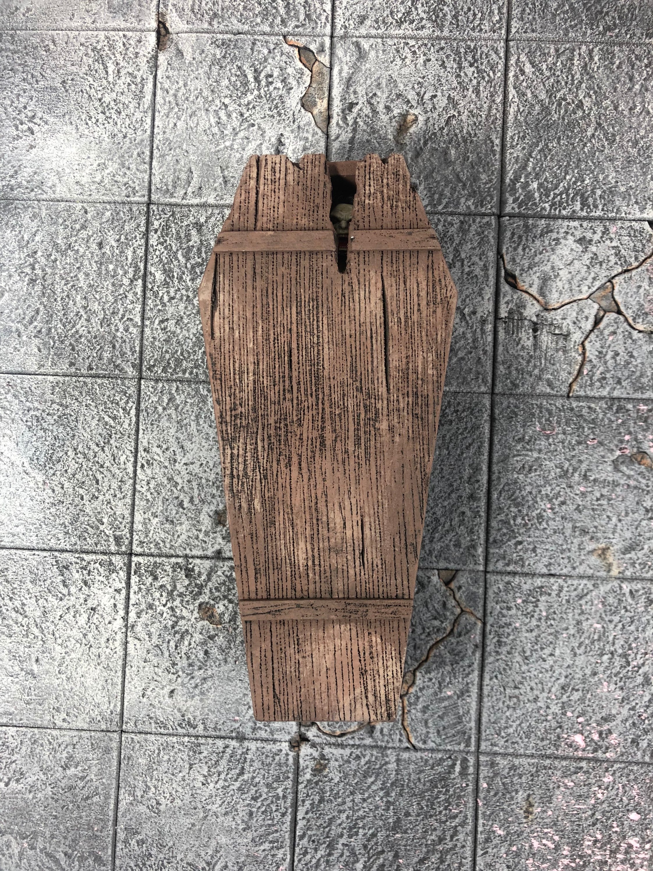 1:12 Scale Broken Coffin Prop Nosferatu Diorama Action Figure ...