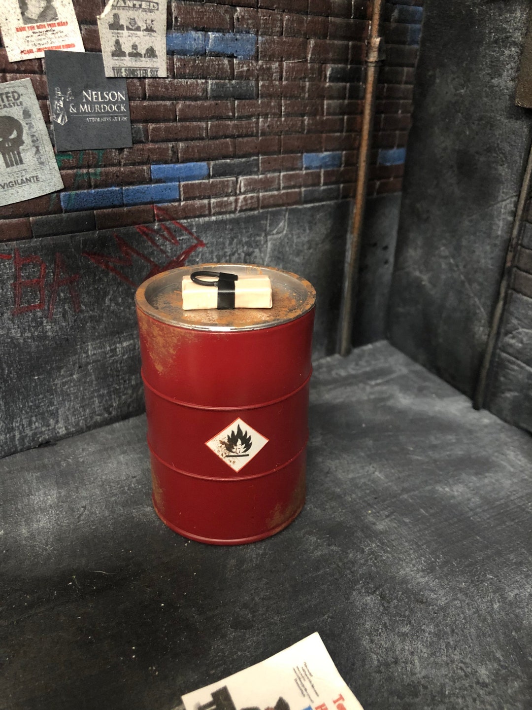 1:12 Scale Flammable Barrel Bomb Prop Diorama Action Figure Photography ...