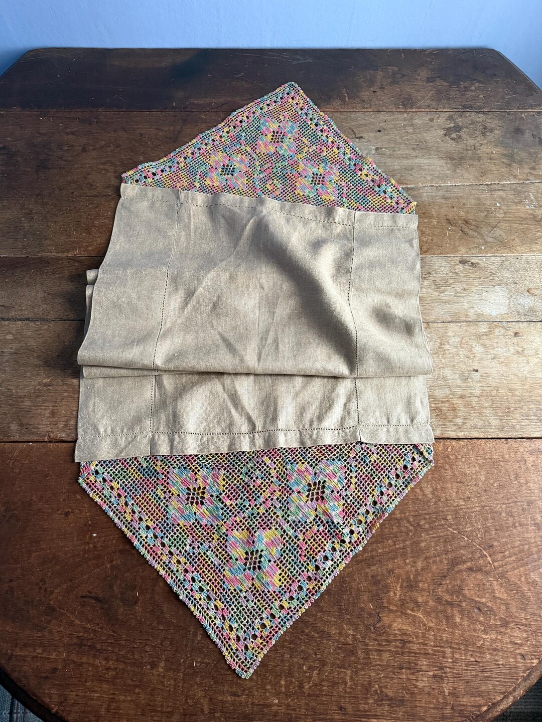 Vintage 1920s 1930s Linen and Crochet Flowers Table Runner - Etsy