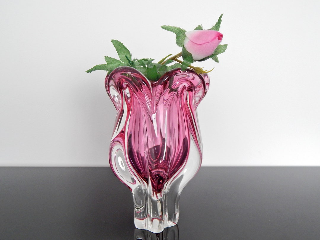 MASSIVE ART VASE Glass Beautiful Rosaline Color Unique Shape Style ...