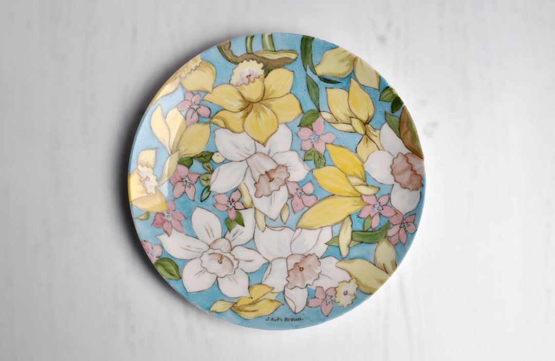 VERY RARE Wedgwood Display Plate by J. Ruth Brown | Daffodil Pattern - Etsy