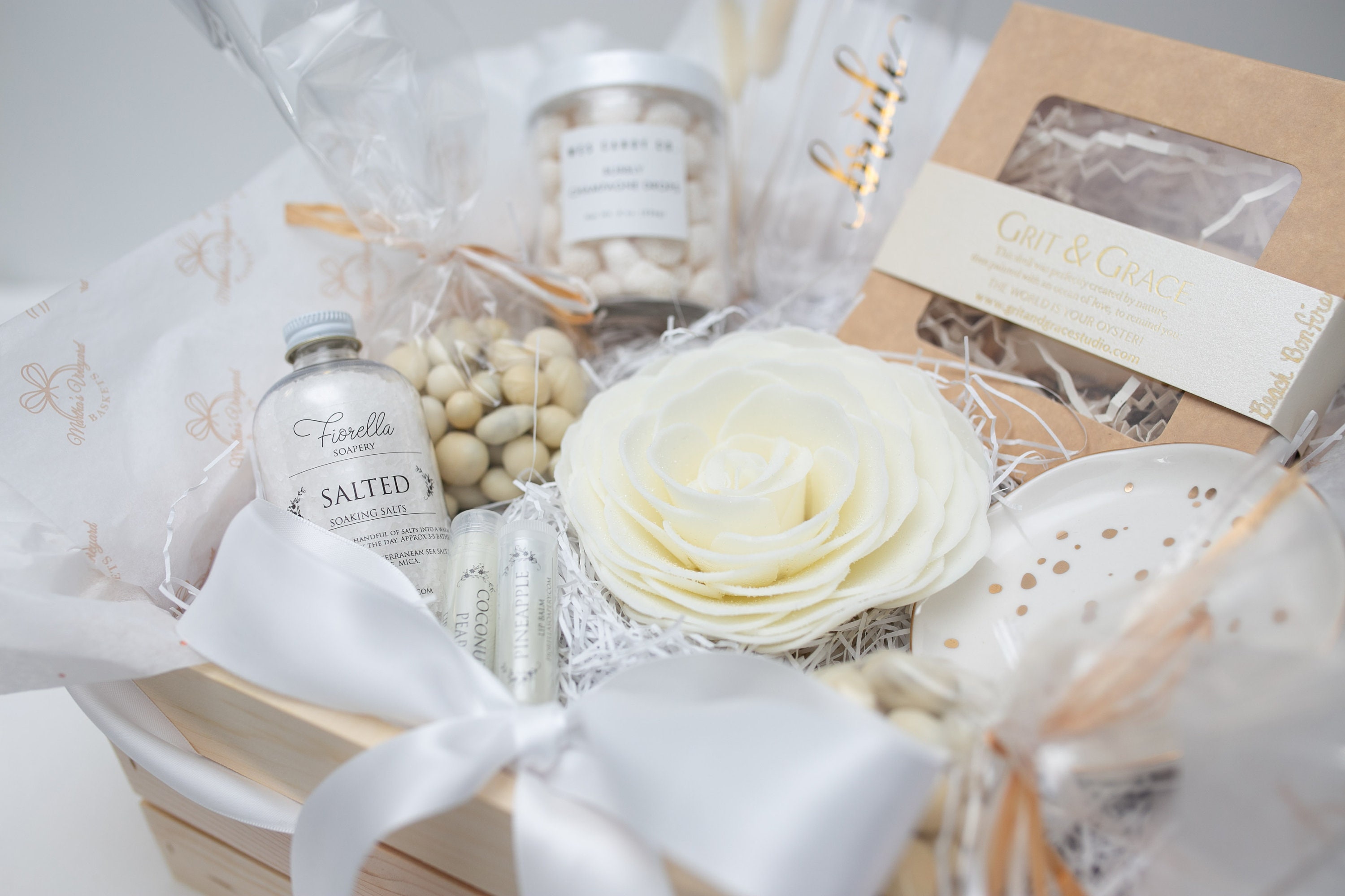 Bride to Be Gift, Luxury Bridal Gift Basket, Gift for Future Bride ...