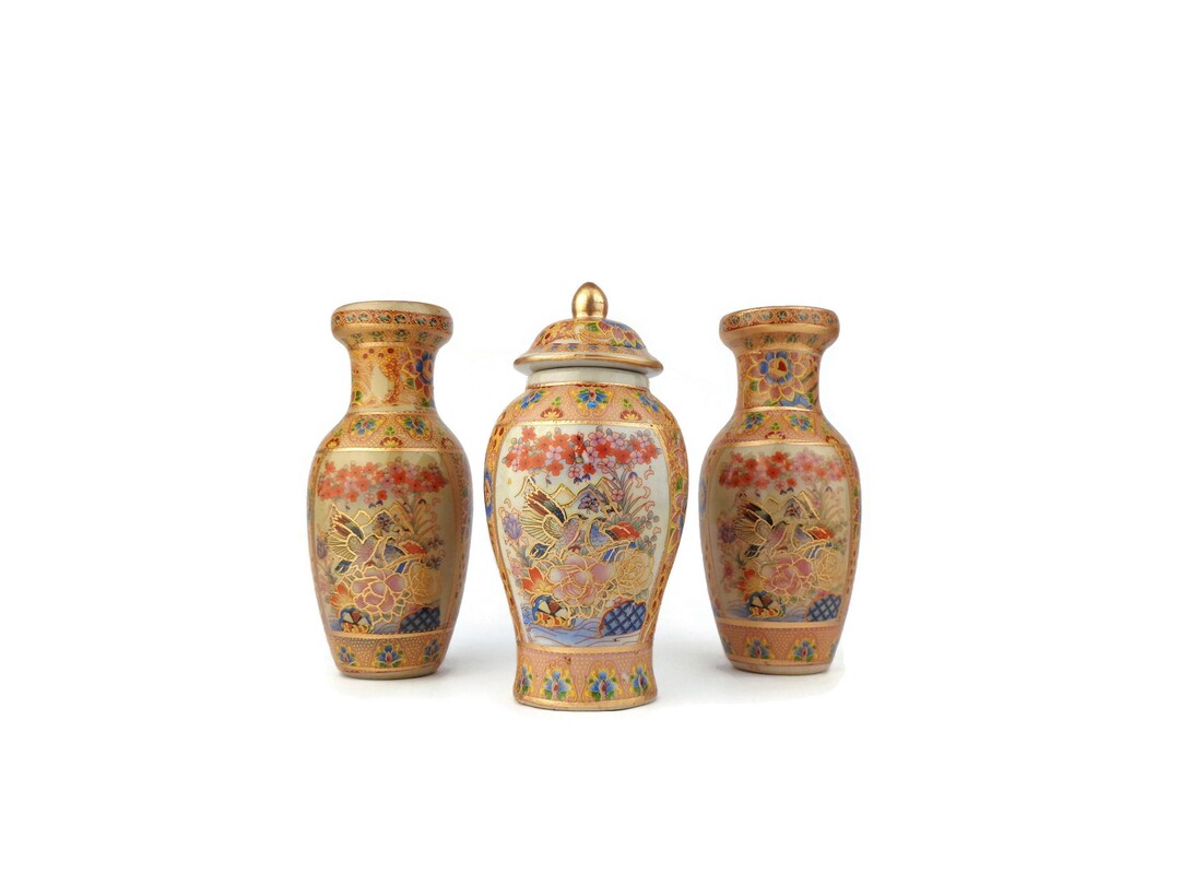 Antique Chinese Ceramic Urn With Vases, Hand Painted Chinese Ceramic ...
