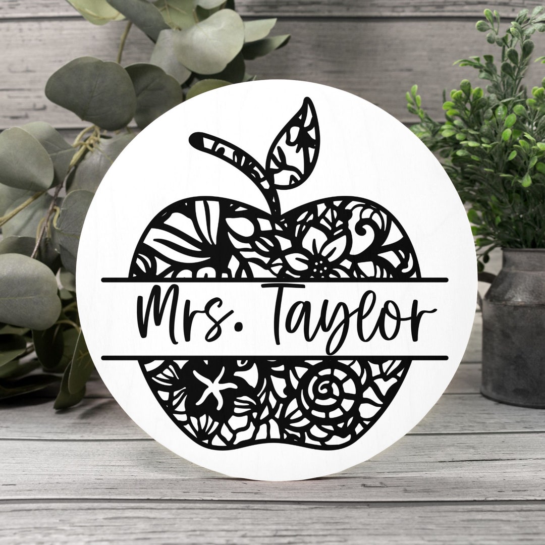 Custom Round Wood Teacher Door Signs for Classrooms / Offices ...